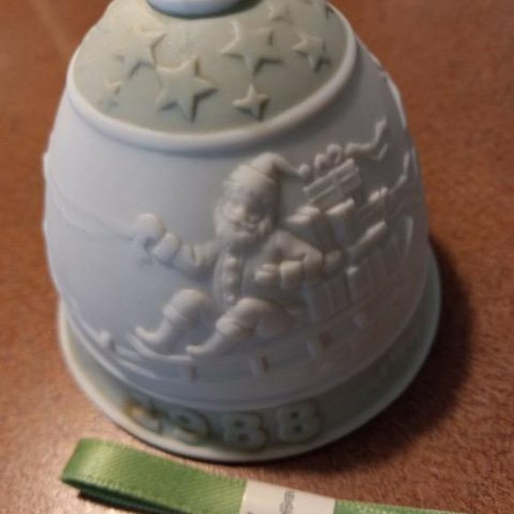 Lladro | Holiday | Lladro Christmas Porcelain Bell Ornament 988 | Poshmark